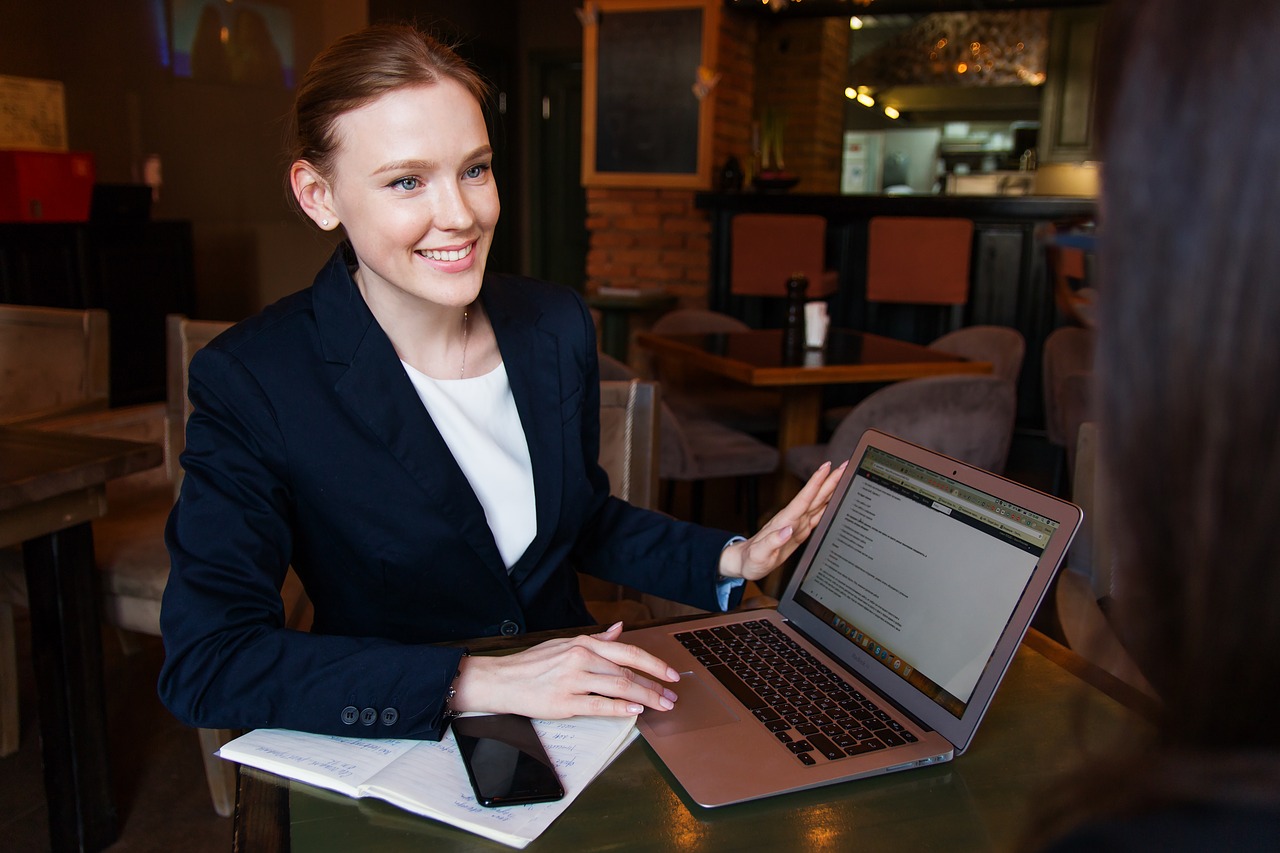 Director of Annual Giving Resume Examples | Best Resume Samples